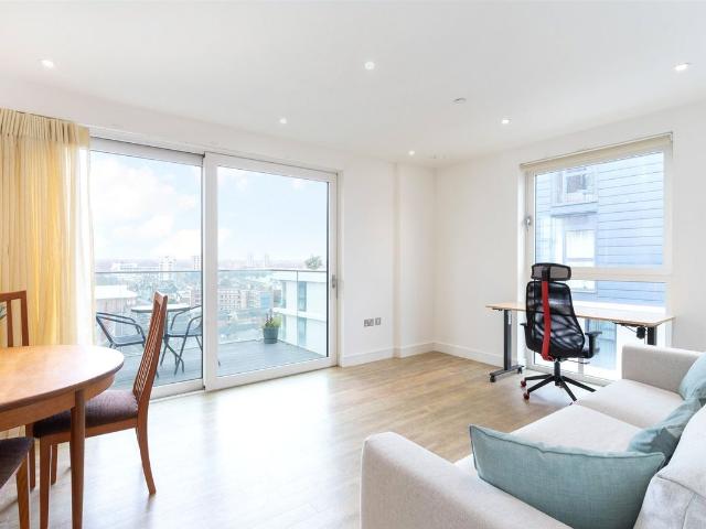 Bach House, Nine Elms Point, Nine Elms SW8, 2 bed flat to rent, £3,500 pcm | PrimeLocation