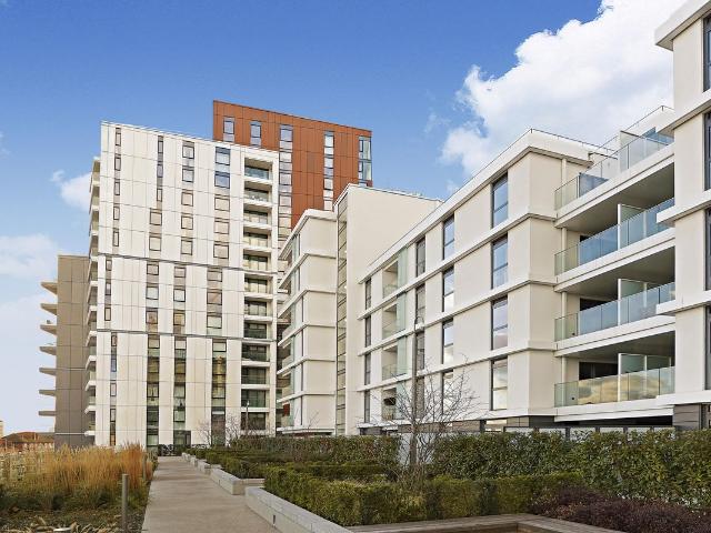 Bach House, 62 Wandsworth Road, London SW8, 2 bed flat to rent, £3,600 pcm | PrimeLocation