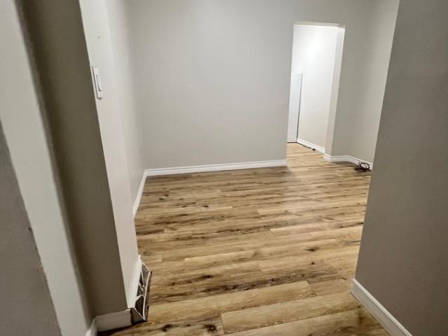 Bachelor Unit Available Immediately