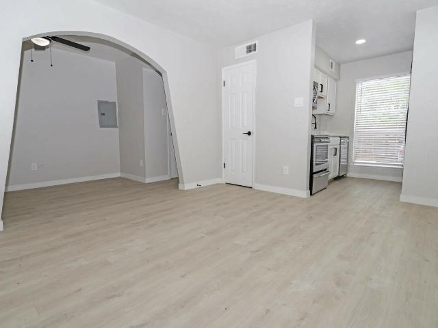 Bachman Place Apartments 1 Bedroom Apartment for Rent at 2807 Bachman Dr, Dallas, TX 75220