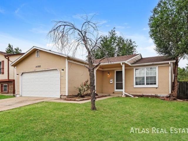 BACK ON THE MARKET! 3 bed/2 bath home with 2 car garage ready for move in!