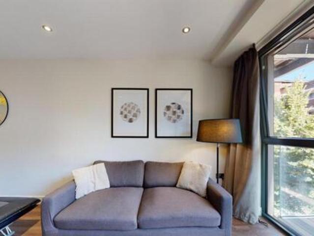 Back Church Lane, Aldgate, 2 Bedroom Apartment