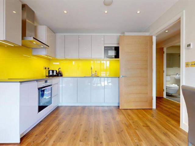 Back Church Lane, London, E1 1 bed apartment to rent £2,708 pcm £625 pw