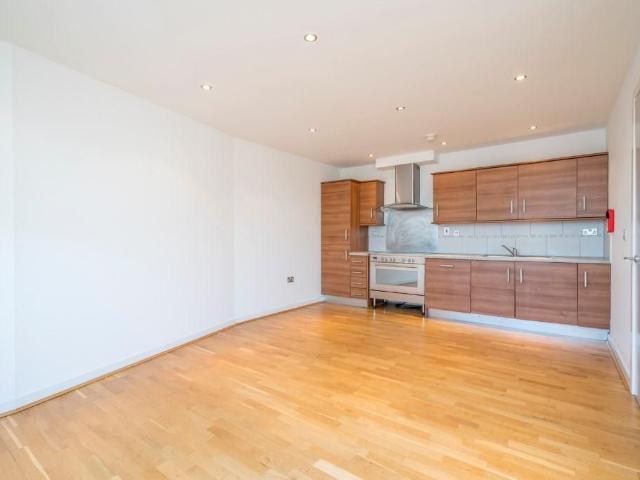 Back Church Lane, London E1, 1 bed flat to rent, £2,850 pcm | PrimeLocation