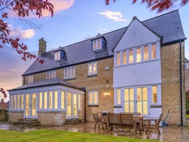 Back Lane, Brigstock, 6 Bedroom Detached