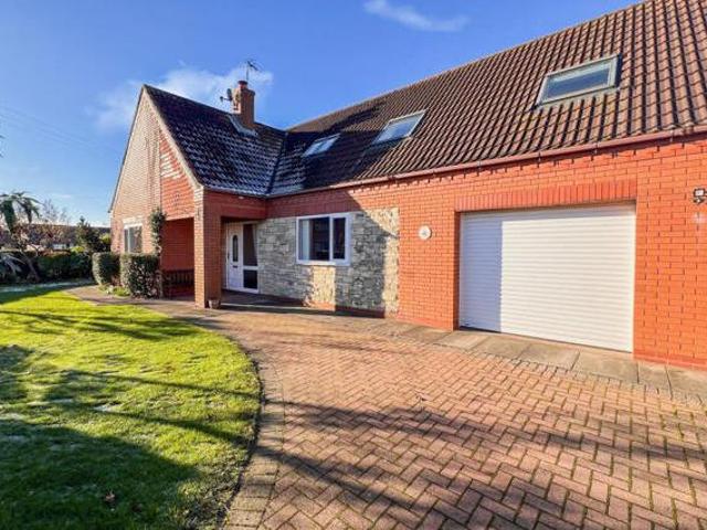 Back Lane, East Cowick, 4 Bedroom Detached