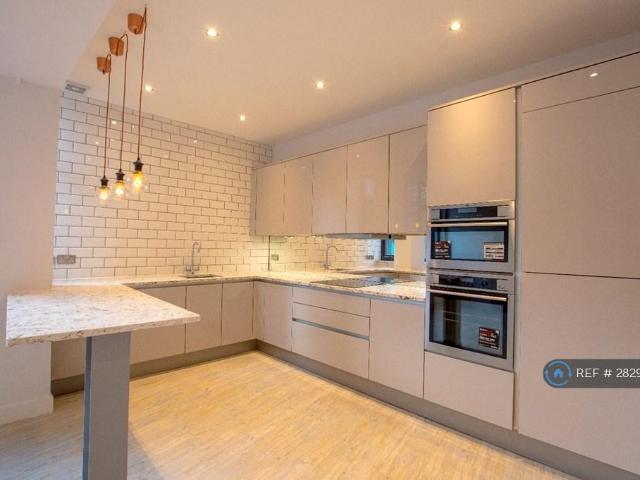 Back Piccadilly, Manchester, M1 2 bed flat to rent £1,295 pcm £299 pw