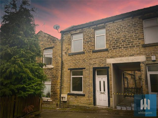 Back Stanley Street, Lockwood, Huddersfield HD1, 2 bed terraced house to rent, £695 pcm | PrimeLocation