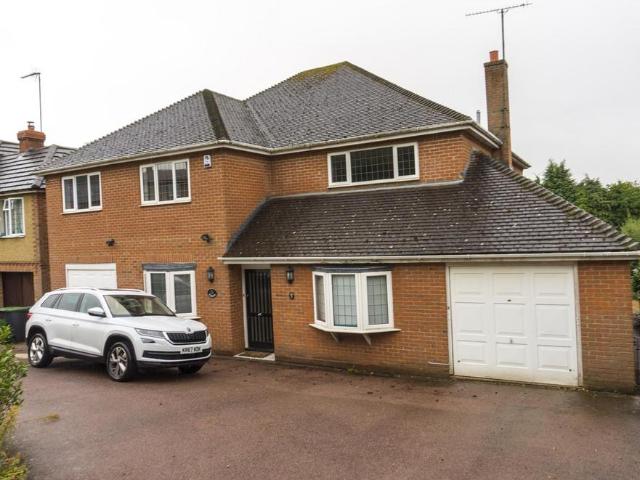 Back Street, Clophill 5 bed detached house to rent £2,400 pcm £554 pw