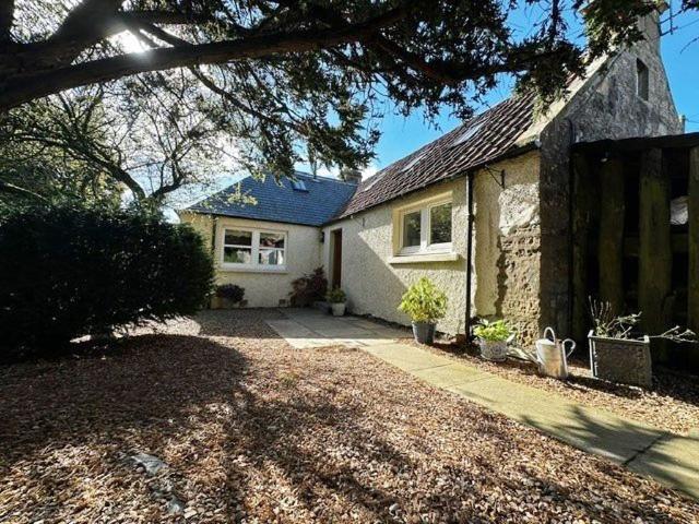 Backlatch, Ceres, Fife KY15, 2 bed semi detached house to rent, £1,200 pcm | PrimeLocation