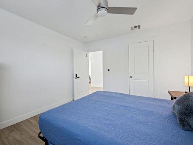 Backyard Oasis with Pool, Large Bedrooms, Quiet tree lined street in Mesa. Near light rail