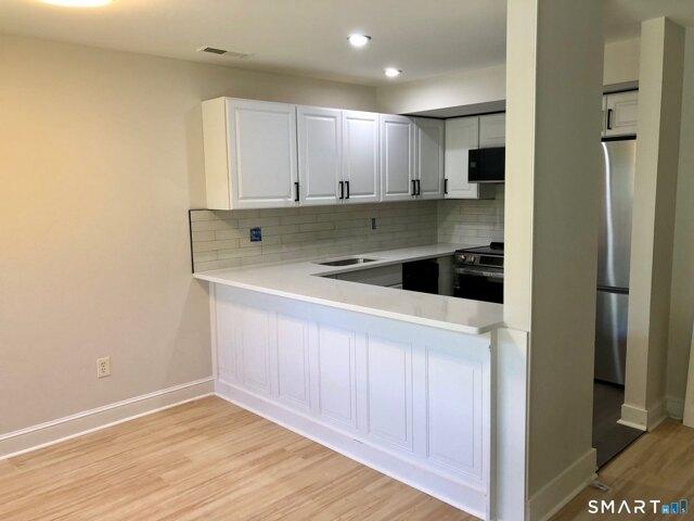 Bacon Pond Rd Apt,woodbury, Condo For Sale