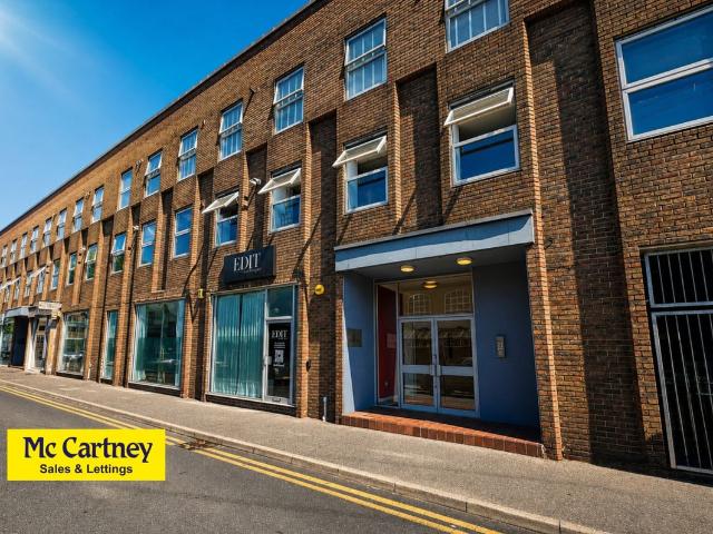 Baddow Road, Chelmsford, Essex CM2, 1 bed flat to rent, £1,200 pcm | PrimeLocation