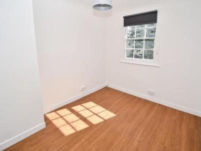 Baddow Road, Essex, Chelmsford, CM2