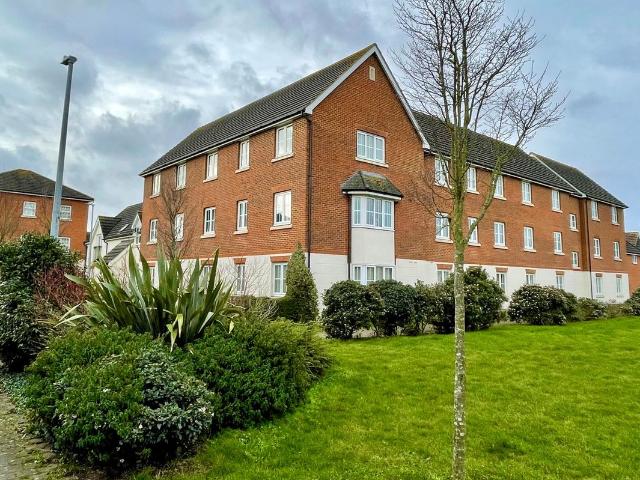 Baden Powell Close, Great Baddow, Chelmsford CM2, 1 bed flat to rent, £1,100 pcm | PrimeLocation