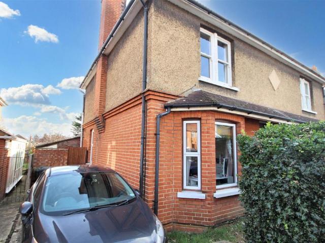 Baden Road, Guildford 3 bed semi detached house to rent £2,600 pcm £600 pw
