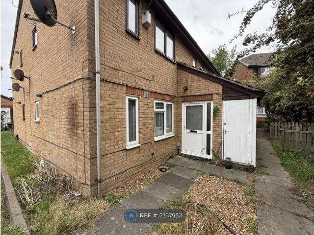 Bader Gardens, Slough SL1, Studio to rent, £1,100 pcm | PrimeLocation