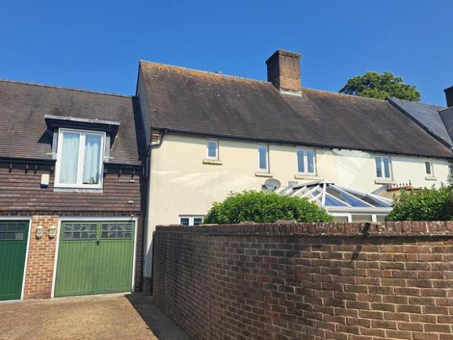 Badger Sett, Blandford St. Mary DT11 3 bed terraced house to rent £1,465 pcm £338 pw