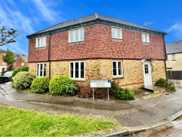 Badgers Den, Ashford TN23, 2 bed flat to rent, £1,200 pcm | PrimeLocation