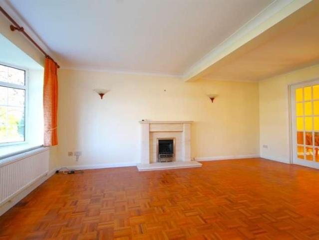 Badgers Walk, Shiplake, RG9