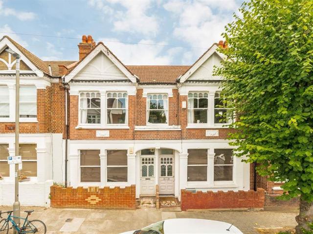 Badminton Road, Balham SW12, 3 bed maisonette to rent, £3,600 pcm | PrimeLocation