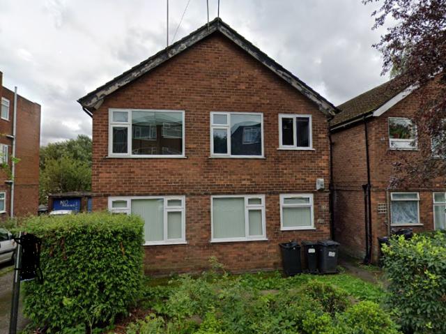 Baguley Crescent, Middleton M24 2 bed flat to rent £1,050 pcm £242 pw
