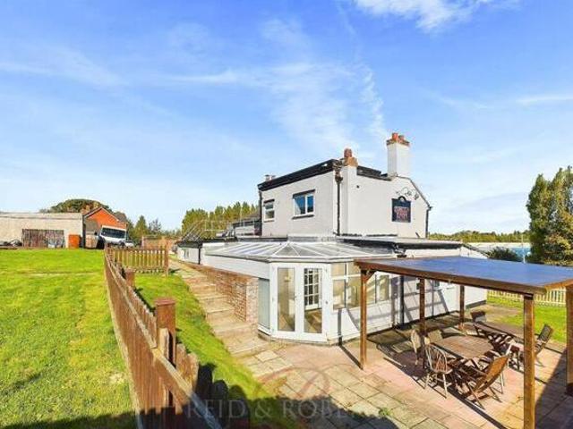 Bagilt Road, Greenfield, Pub For Sale