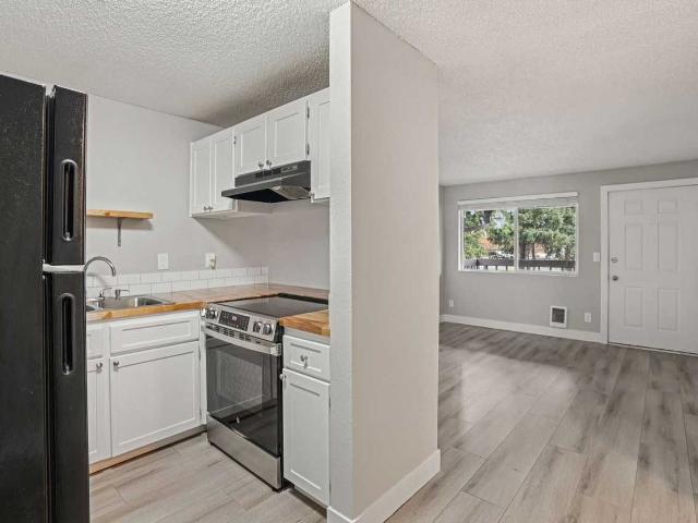 Bagley Estates 1 Bedroom Apartment for Rent at 4201 E Fourth Plain Blvd, Vancouver, WA 98661 Meadow Homes