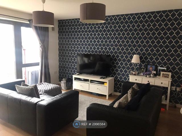 Bagley House, London SE18, 1 bed flat to rent, £1,500 pcm | PrimeLocation