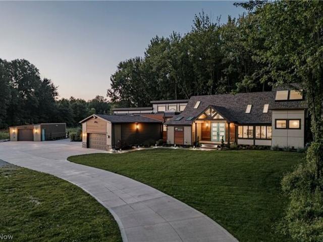 Bagley Rd, Olmsted Township, Home For Sale