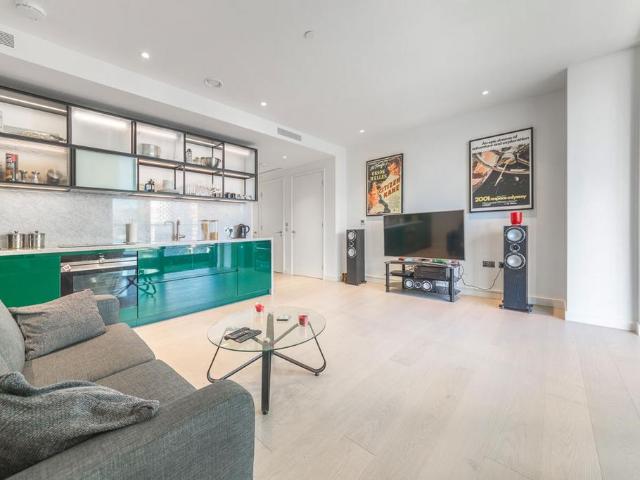 Bagshaw Building, Canary Wharf E14 1 bed flat to rent £3,095 pcm £714 pw