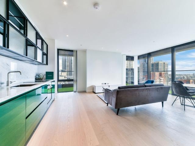 Bagshaw Building, Wardian, 1 Wards Place, Isle Of Dogs E14, 2 bed flat to rent, £4,117 pcm | PrimeLocation