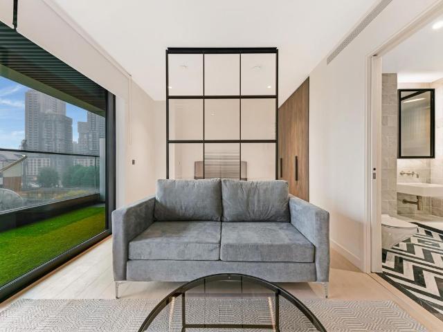 Bagshaw Building, Wardian, Canary Wharf E14, Studio to rent, £2,400 pcm | PrimeLocation