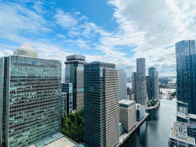 Bagshaw Building, Wardian Tower, South Quay, Canary Wharf, London E14, 1 bed flat to rent, £3,510 pcm | PrimeLocation
