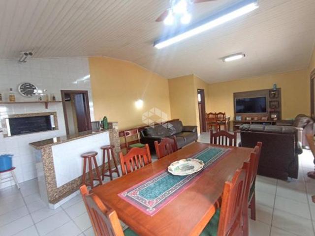 BAIXOU! CASA NO J PLANALTO, 3 SUÍTES, PARTE SUPERIOR SALÃO FESTAS C/TERRAÇO E 5 VAGAS