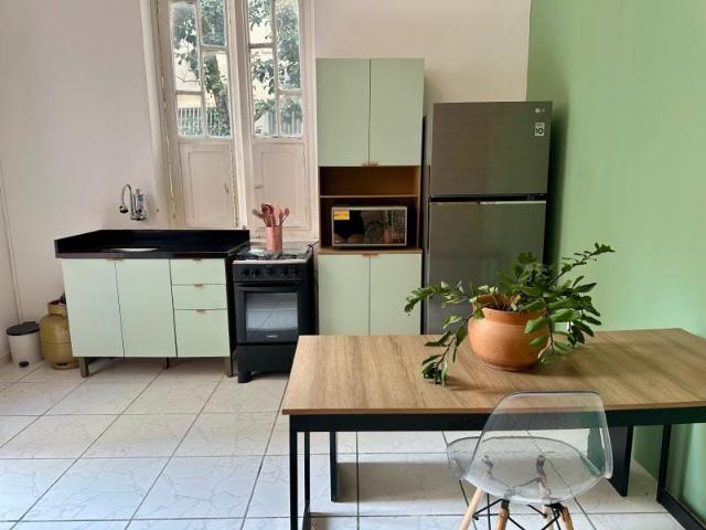 BAIXOU O PREÇO! LINDA COBERTURA NO FLAMENGO com 30m²