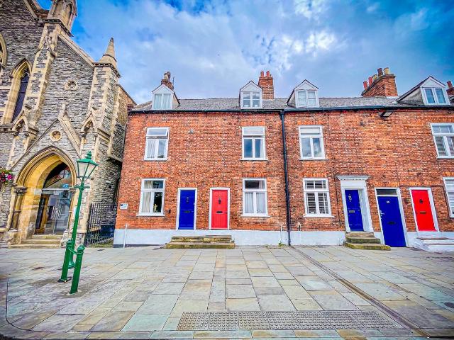 Bailgate, Lincoln LN1, 3 bed terraced house to rent, £1,400 pcm | PrimeLocation