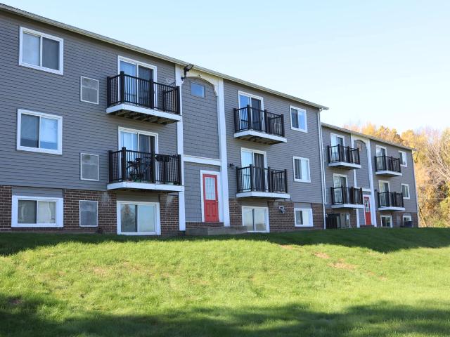 Bailey Park Studio Apartment for Rent at 1417 Capital Ave Ne, Battle Creek, MI 49017