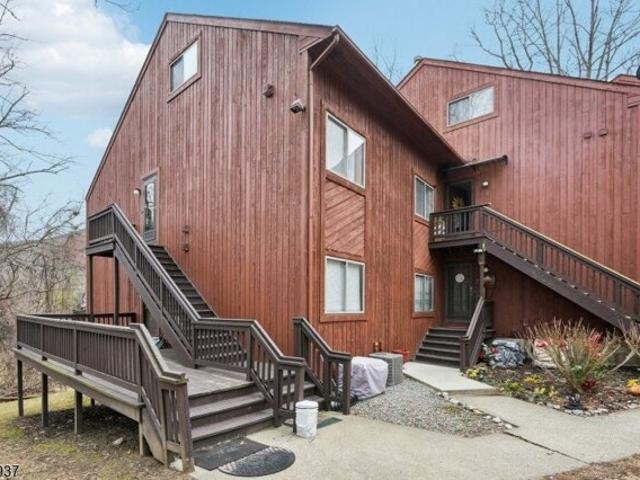 Baily Bunion Ct Unit,vernon, Condo For Sale