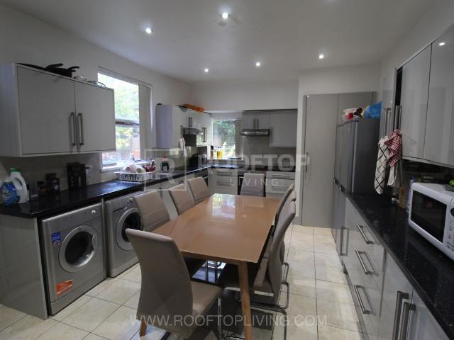 Bainbrigge Road, Leeds LS6, 10 bed shared accommodation to rent, £533 pppm | PrimeLocation
