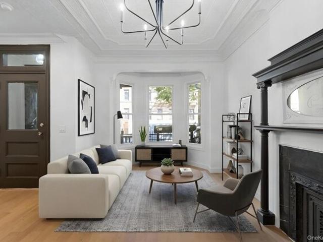 Bainbridge Ave, Bronx, Home For Sale