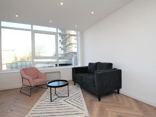 Bains Apartments, High Road, Ilford. 1 bed apartment to rent £1,425 pcm £329 pw