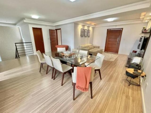 Bairro de Lourdes, casa 3 quartos, 4 vagas. Oportunidade