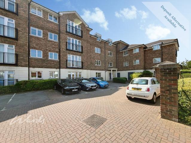 Baker Crescent, Dartford DA1, 2 bed flat to rent, £1,650 pcm | PrimeLocation