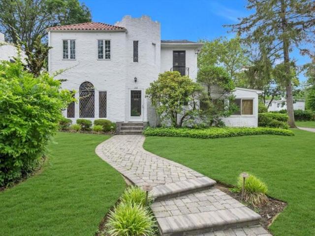 Baker Hill Rd, Great Neck, Home For Sale