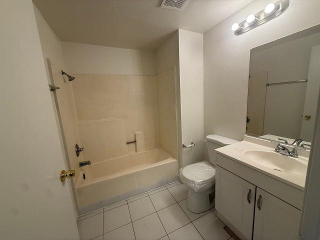 Baker Place Apartments 2 Bedroom Apartment for Rent at 400 Baker St, Placentia, CA 92870
