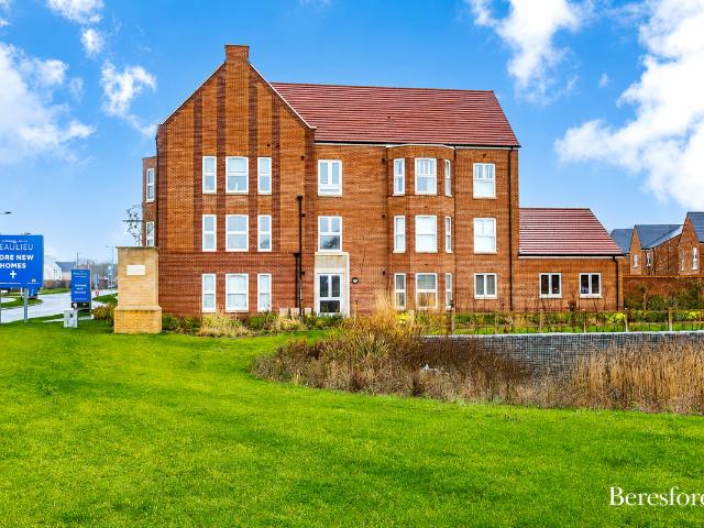Baker Road CM1, 1 bed flat to rent, £1,350 pcm | PrimeLocation