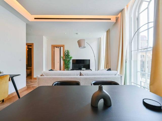 Baker Street, W1U 1 bed flat to rent £7,800 pcm £1,800 pw