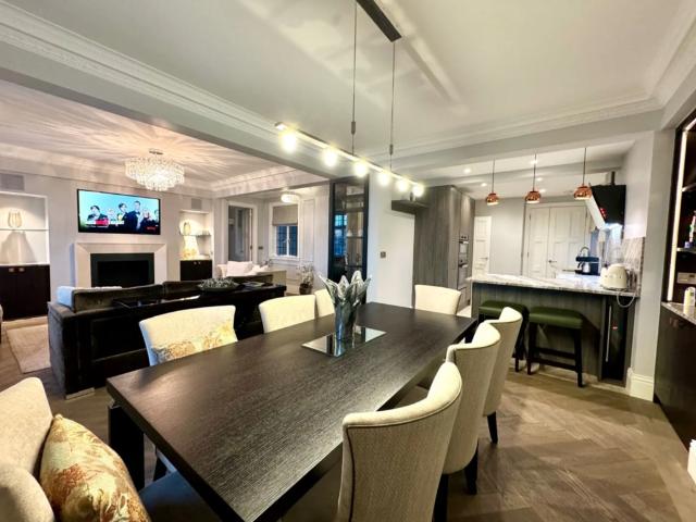 Baker Street, London NW1 4 bed flat to rent £12,000 pcm £2,769 pw