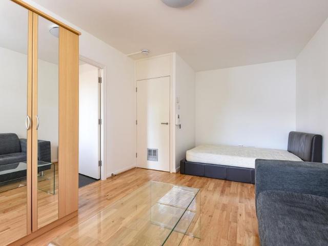 Baker Street, London NW1 Studio to rent £2,362 pcm £545 pw